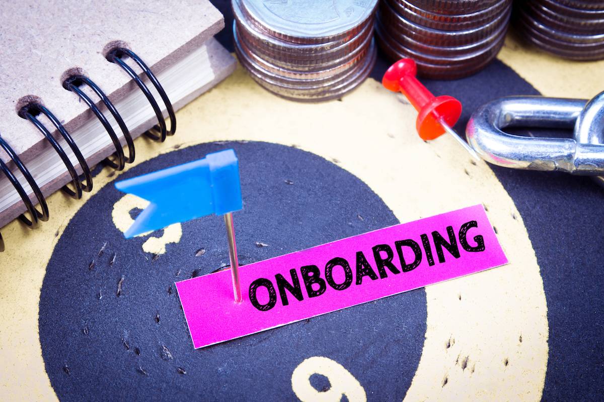 How to Implement a Successful Employee Onboarding Process - ezClocker