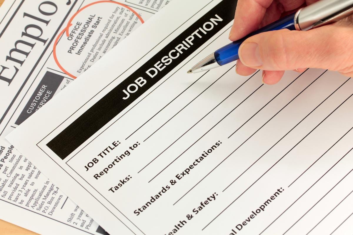 How to Write a Good Job Description for Your Small Business - ezClocker